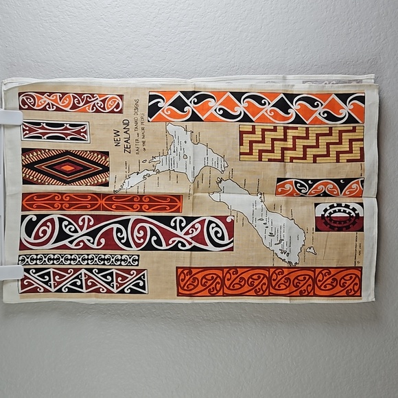 Accents | Vintage New Zealand Linen 2 Towels Ancient Carving And ...